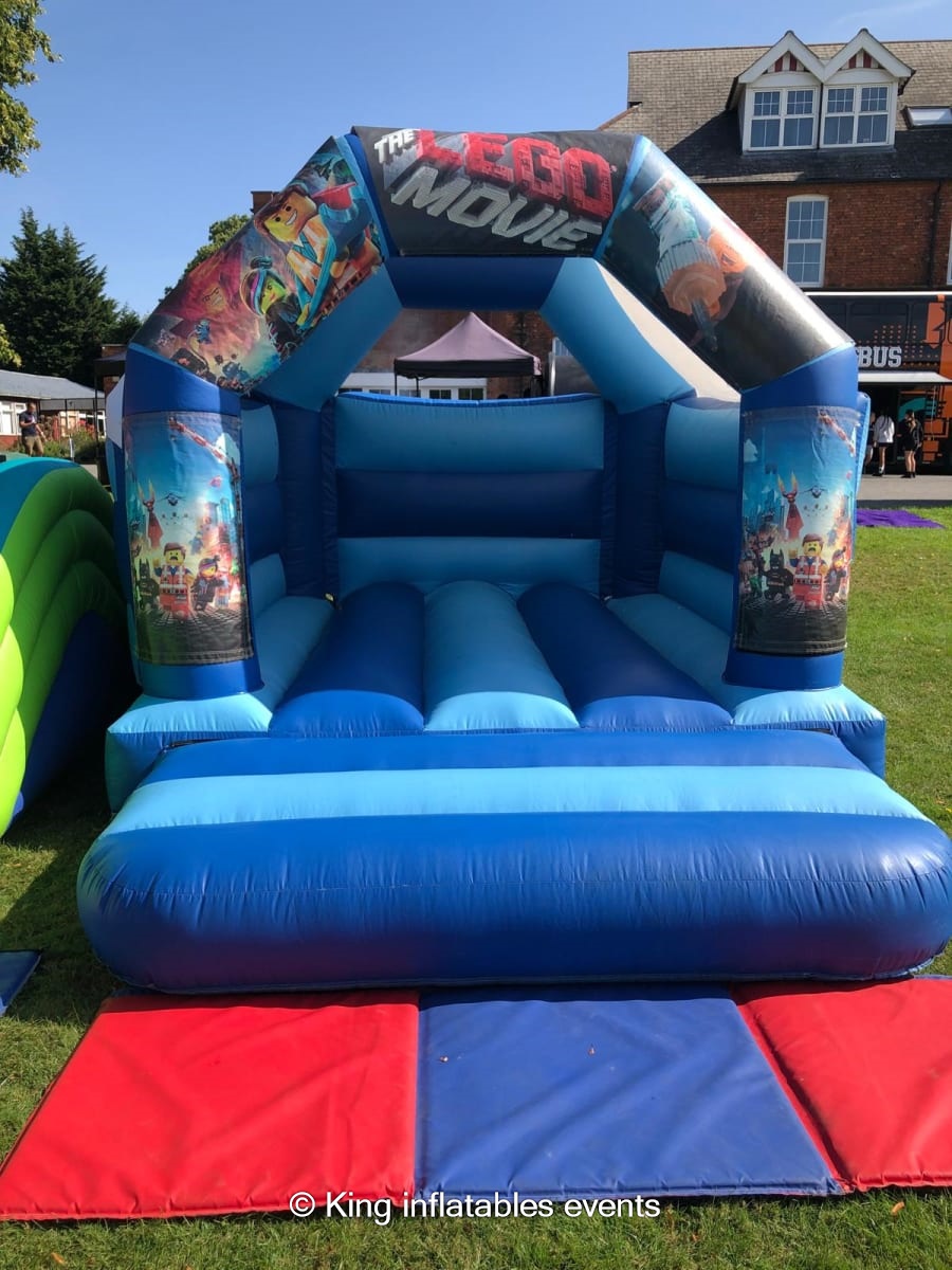 Bouncy Castles - bouncy castle hire and party events in hinckley ...