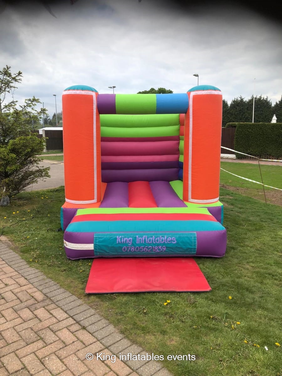 Bouncy Castles - bouncy castle hire and party events in hinckley ...