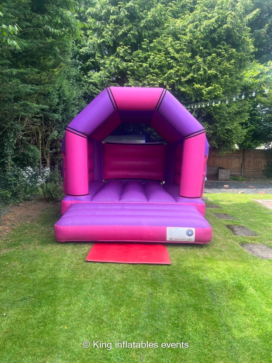 Bouncy Castles - bouncy castle hire and party events in hinckley ...