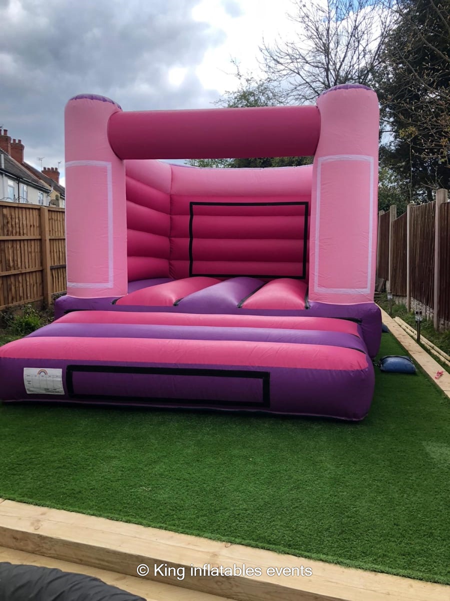 Bouncy Castles - bouncy castle hire and party events in hinckley ...